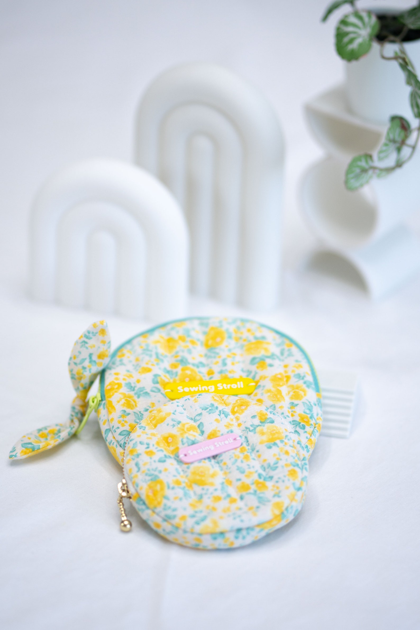 Quilted Round Zipper Coin Pouch Sewing Pattern – “pancake” PDF (2 Sizes ...