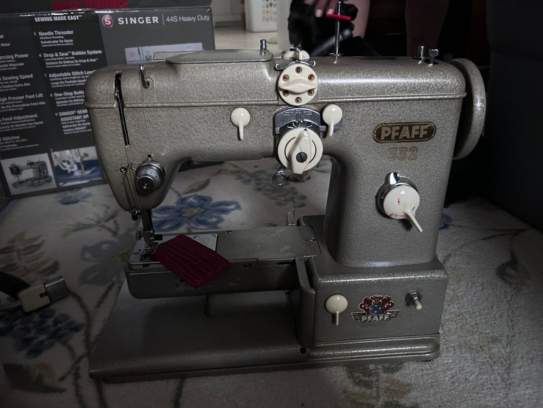 Vintage PFAFF Sewing Machine - Etsy