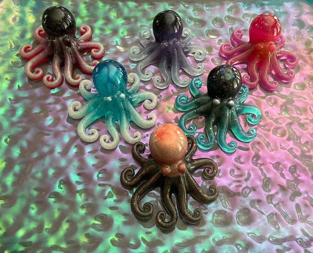 Octopus Desk Buddy, These Palm Sized Pals Are Great for Anyone Who ...