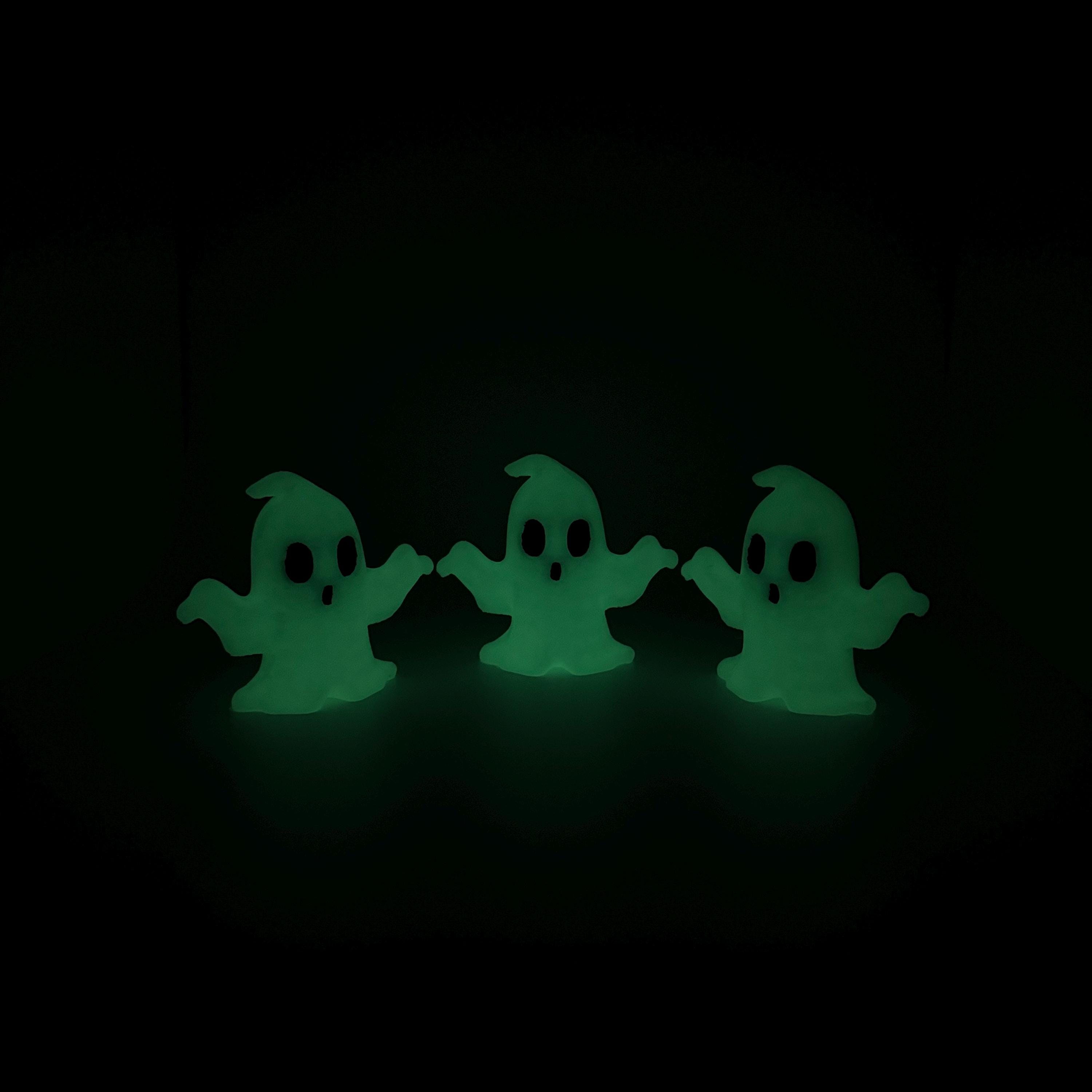 Halloween Ghost Decorations Cute Spooky Figurines Cartoon Ghost ...