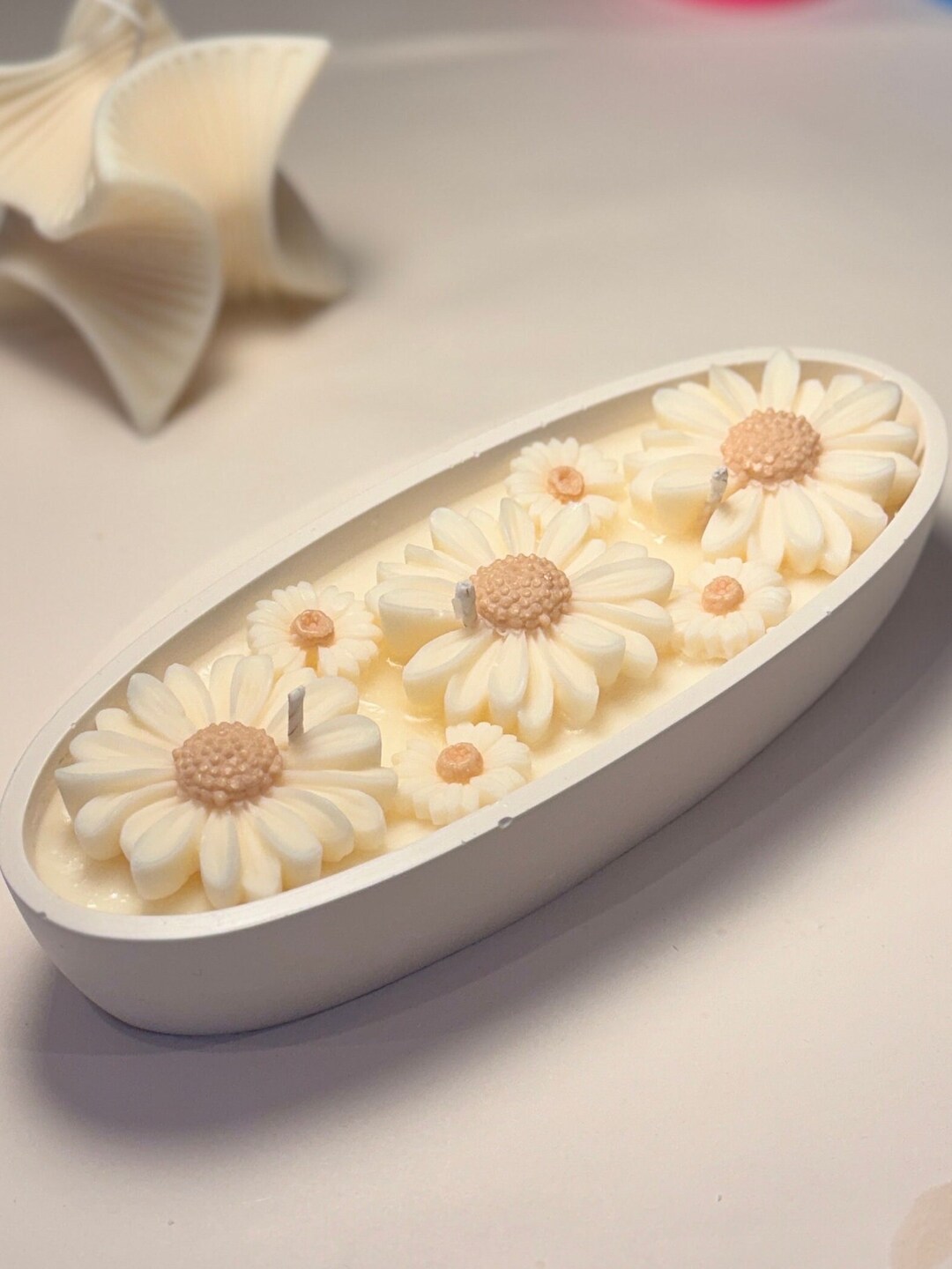 Daisy Dreamlight Candle| Custom Scent| Natural Soy Wax | Handmade| Soy ...