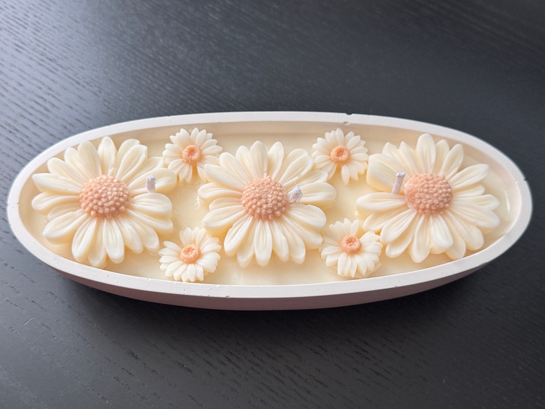 Daisy Dreamlight Candle| Custom Scent| Natural Soy Wax | Handmade| Soy ...