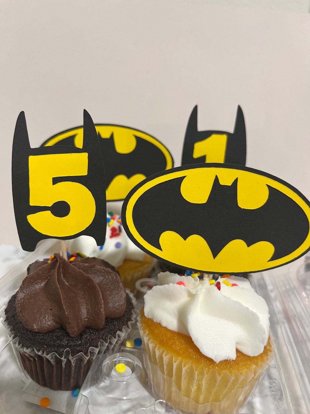 Batman Cupcake Toppers - Etsy