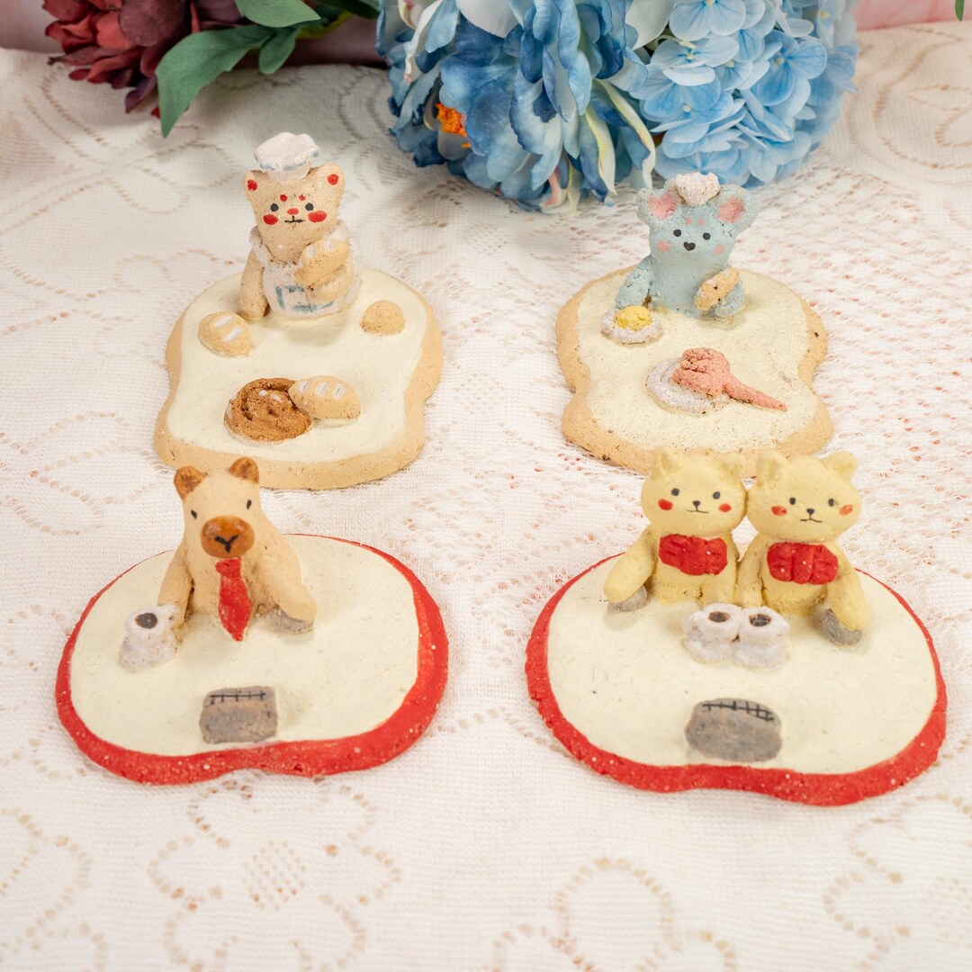Animal Artisan Porcelain Phone Stand Collection | Handcrafted Bear ...