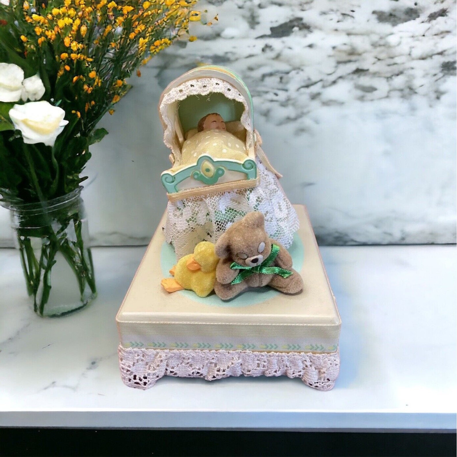 Vintage Hallmark Lullaby Music Box: Brahms' Lullaby Nursery Decor - Etsy