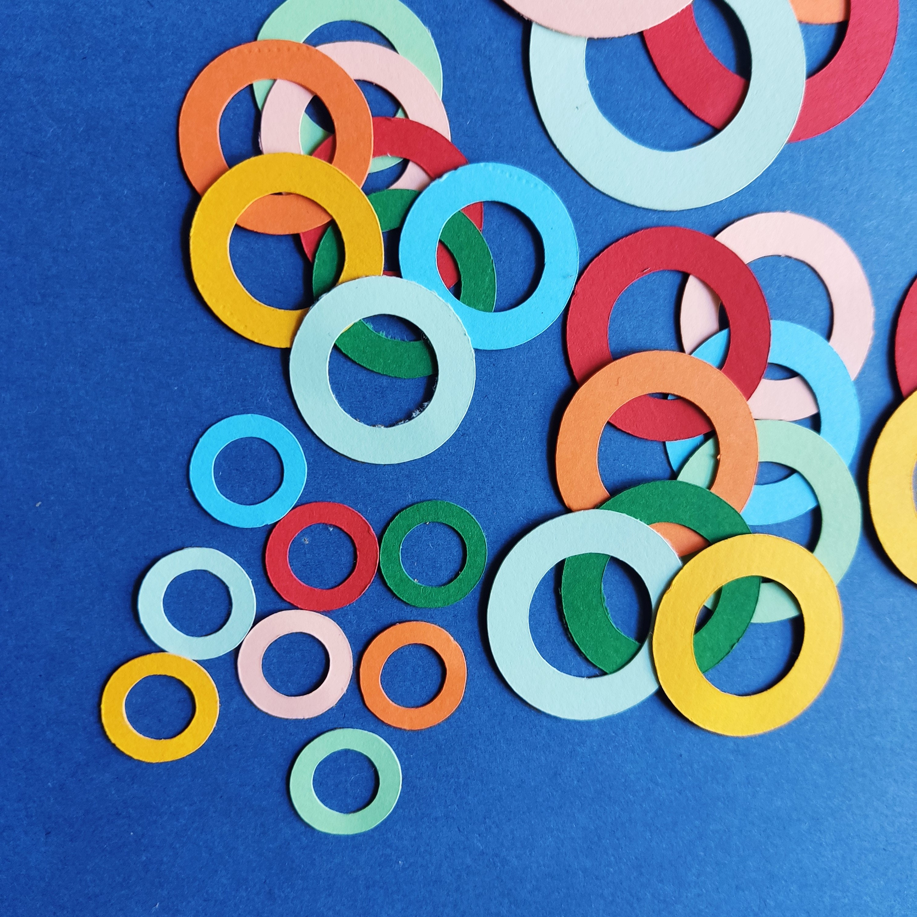 Cardstock Die Cut Circles | Sizes From 1,5cm to 4,5cm | Cardstock ...