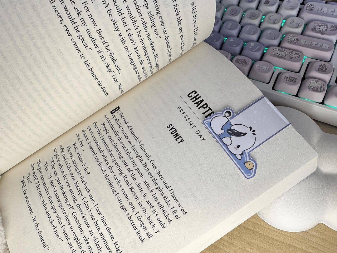 Kawaii Pochacco Magnetic Bookmark, Hello Kitty Bookmark, Holographic ...