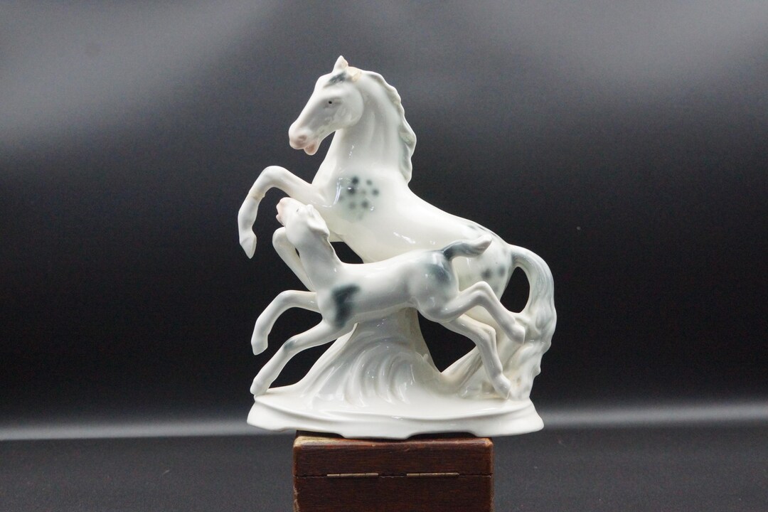 Mare and Foal Figurine by Fasold and Stauch C1930 A/f - Etsy