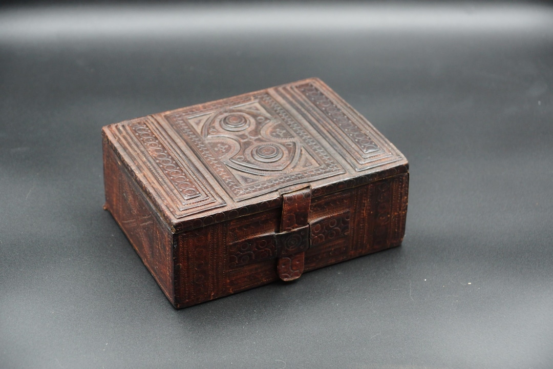 Vintage Leather Covered Box - Etsy