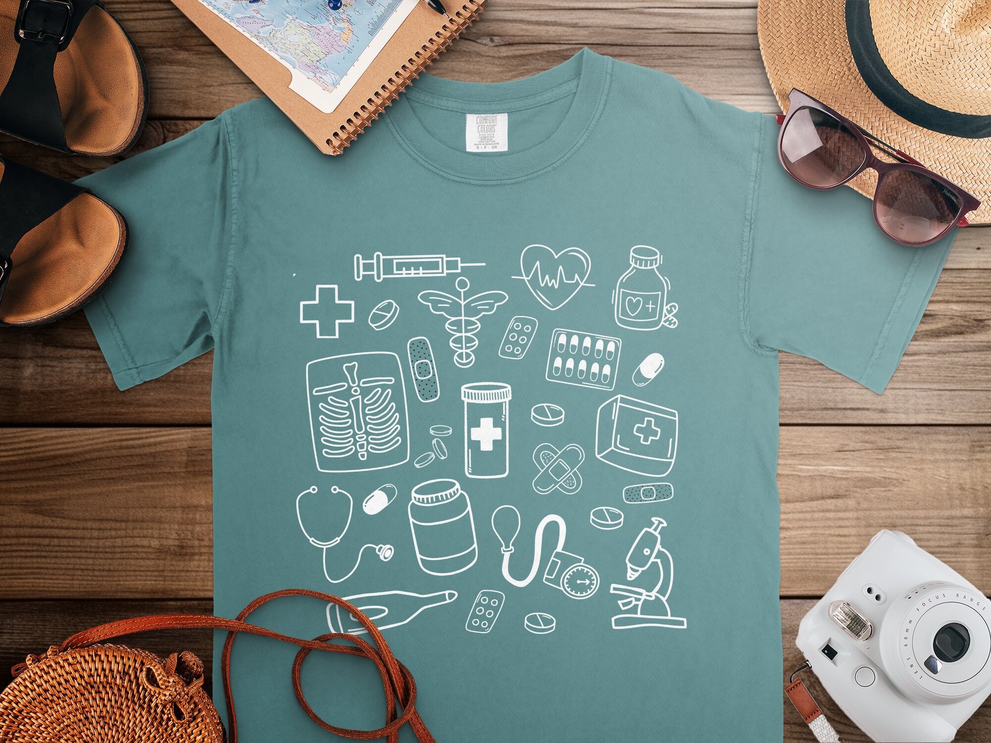 Medical Doodle Tshirt for Nurse Assistant T Shirt Physician Assistant ...