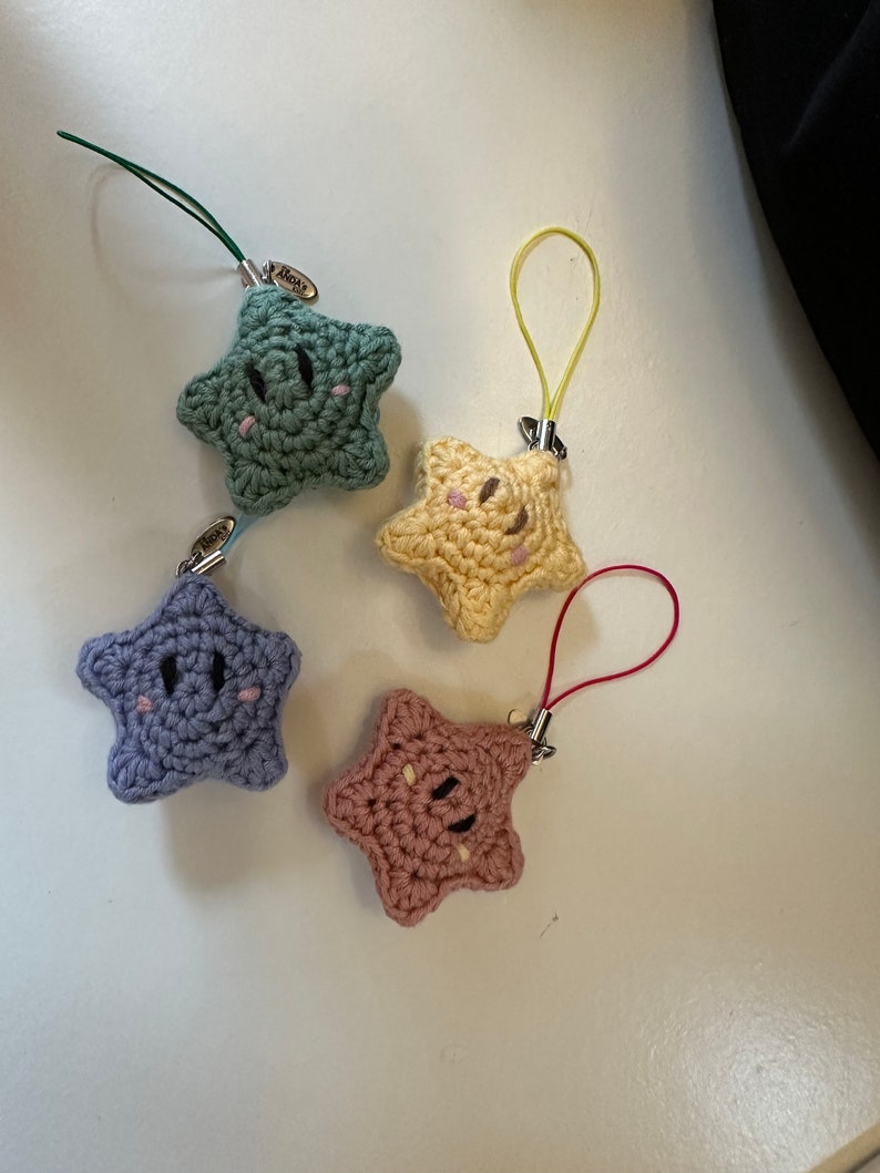 Handmade Crochet Star Keychain, Amigurumi Star Keyring, Star Decoration ...
