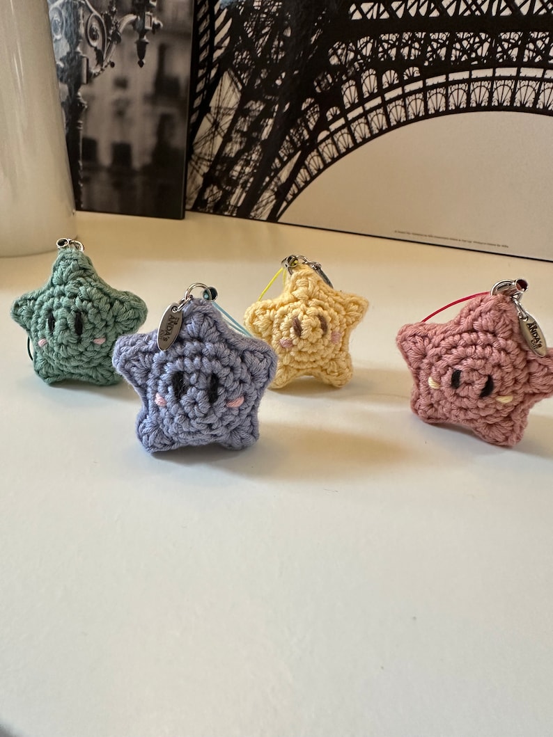 Handmade Crochet Star Keychain, Amigurumi Star Keyring, Star Decoration ...