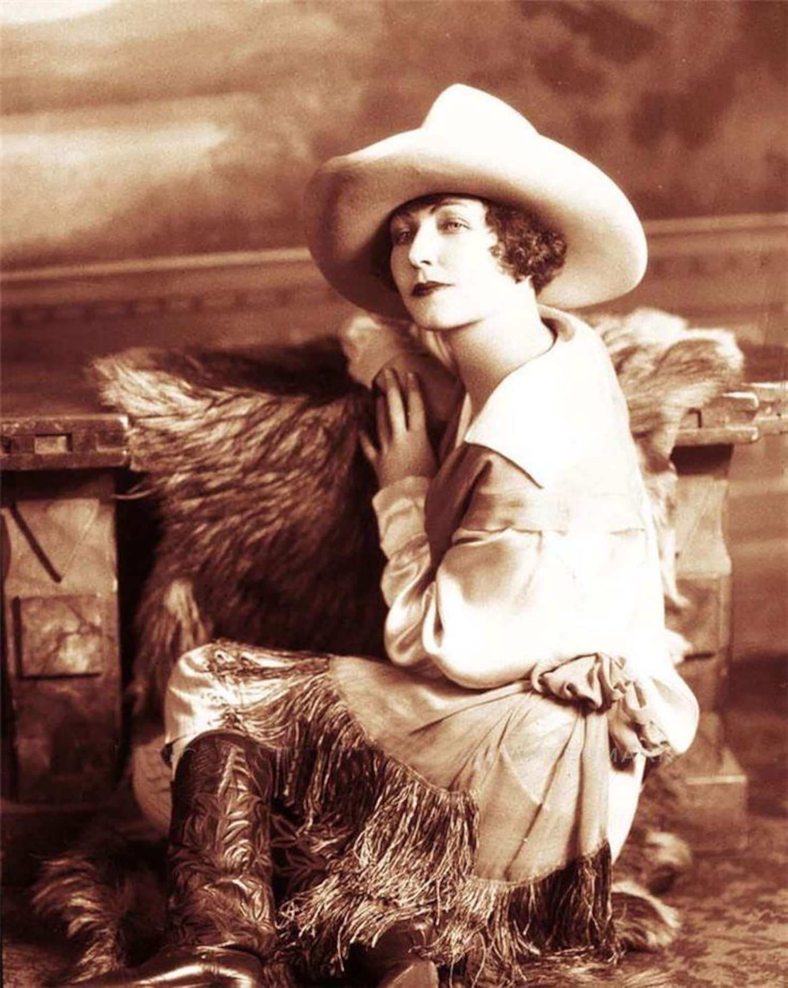 A Rodeo Cowgirl 8 X 10 Photo Old West Style Rodeo 1930s Vintage ...