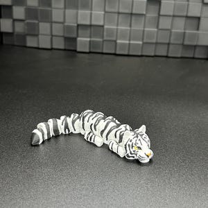 Small Tiger Articulated Collectible / 3D Print / Printed / Desk Toy ...