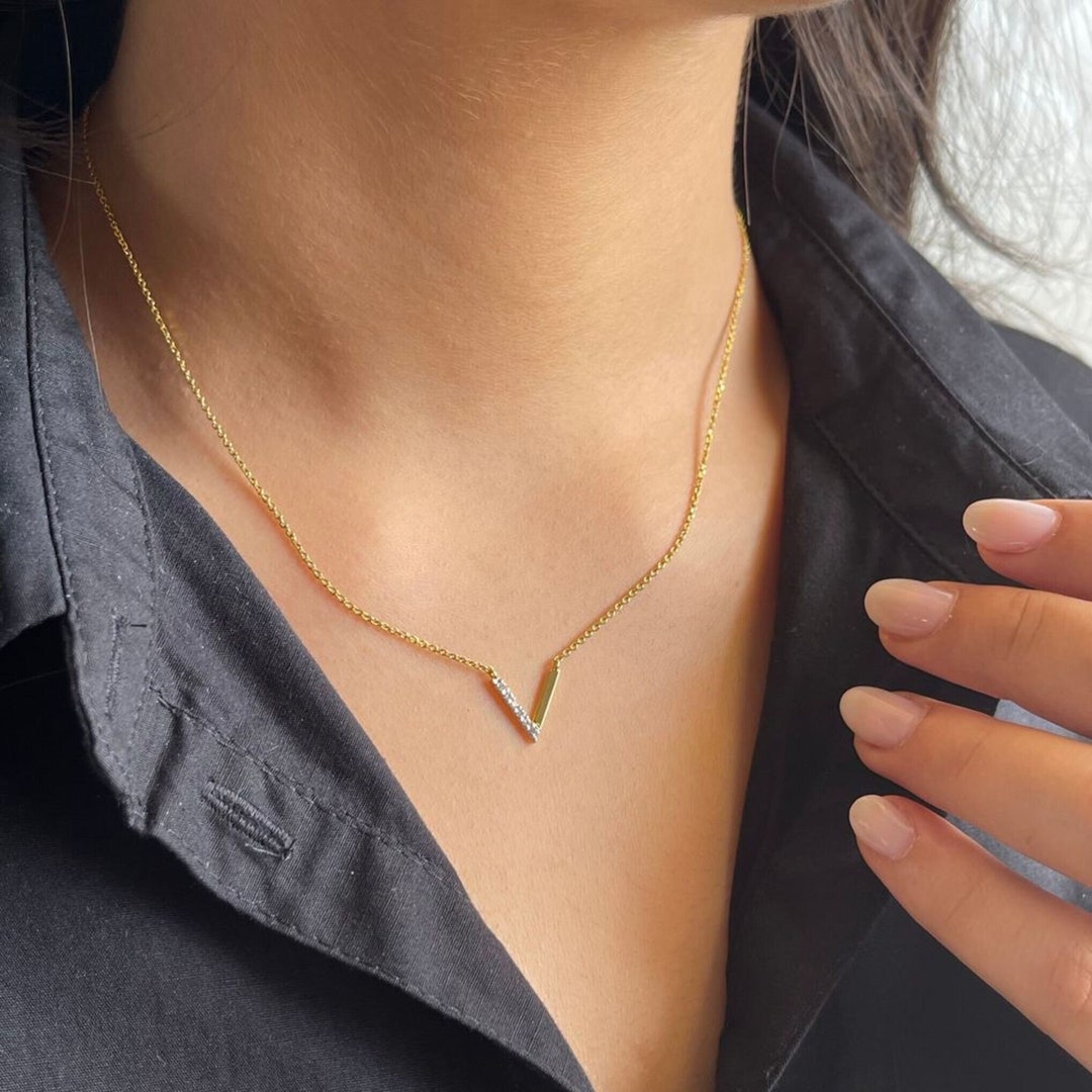 14K Yellow Gold Diamond V Necklace: Dainty Initial Charm - Etsy