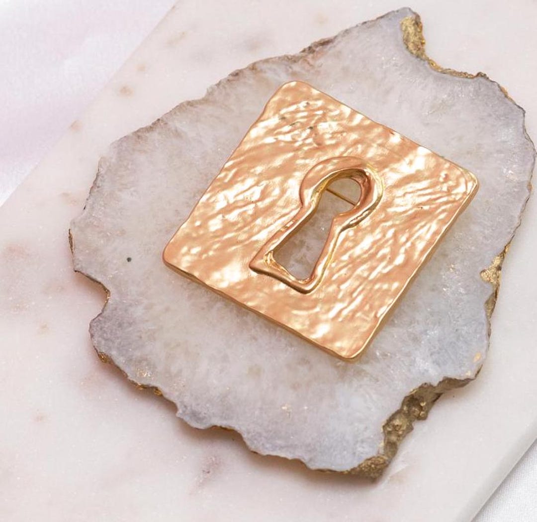 Vintage Gold Keyhole Brooch, Gold Surrealist Keyhole Pin, Bijoux Brooch ...