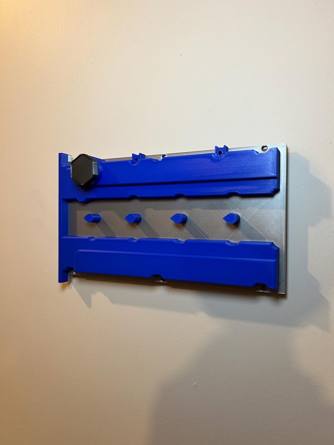 Valve Cover Keychain Wall Mount: Car & Truck Key Organizer - Etsy