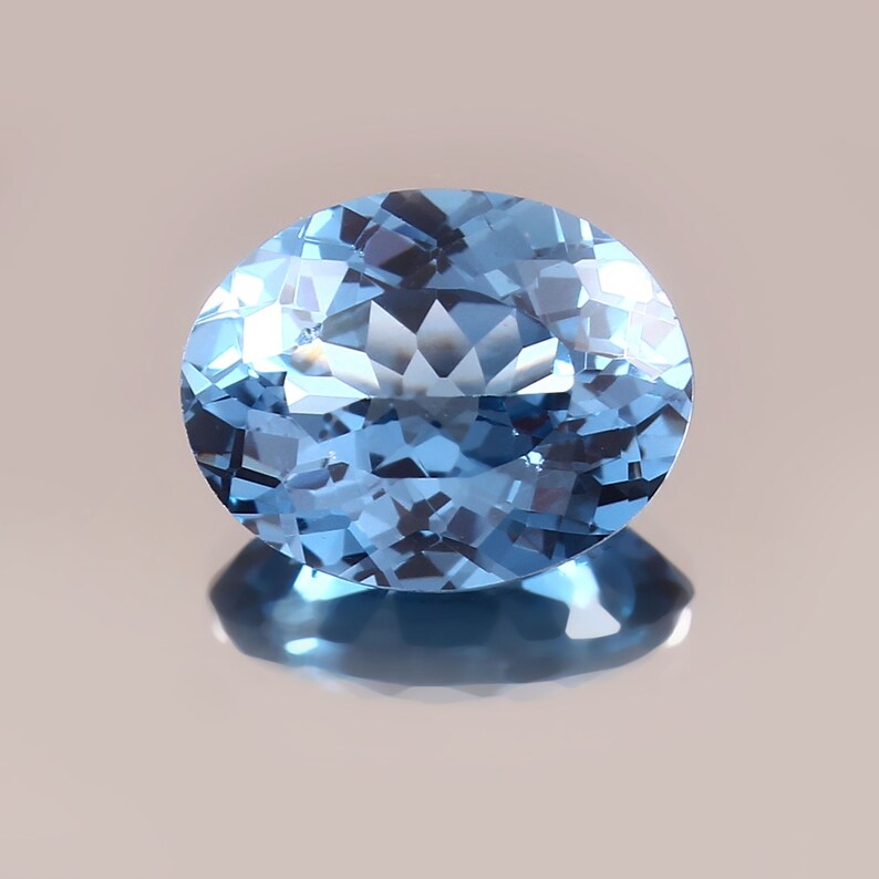 AAA Aquamarine Gemstone: 8.70 Carat Oval Cut for Jewelry - Etsy