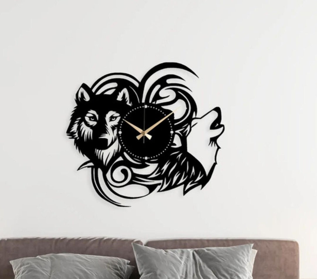 Wolf Metal Wall Clock: Numberless Animal Fireplace Decoration - Etsy