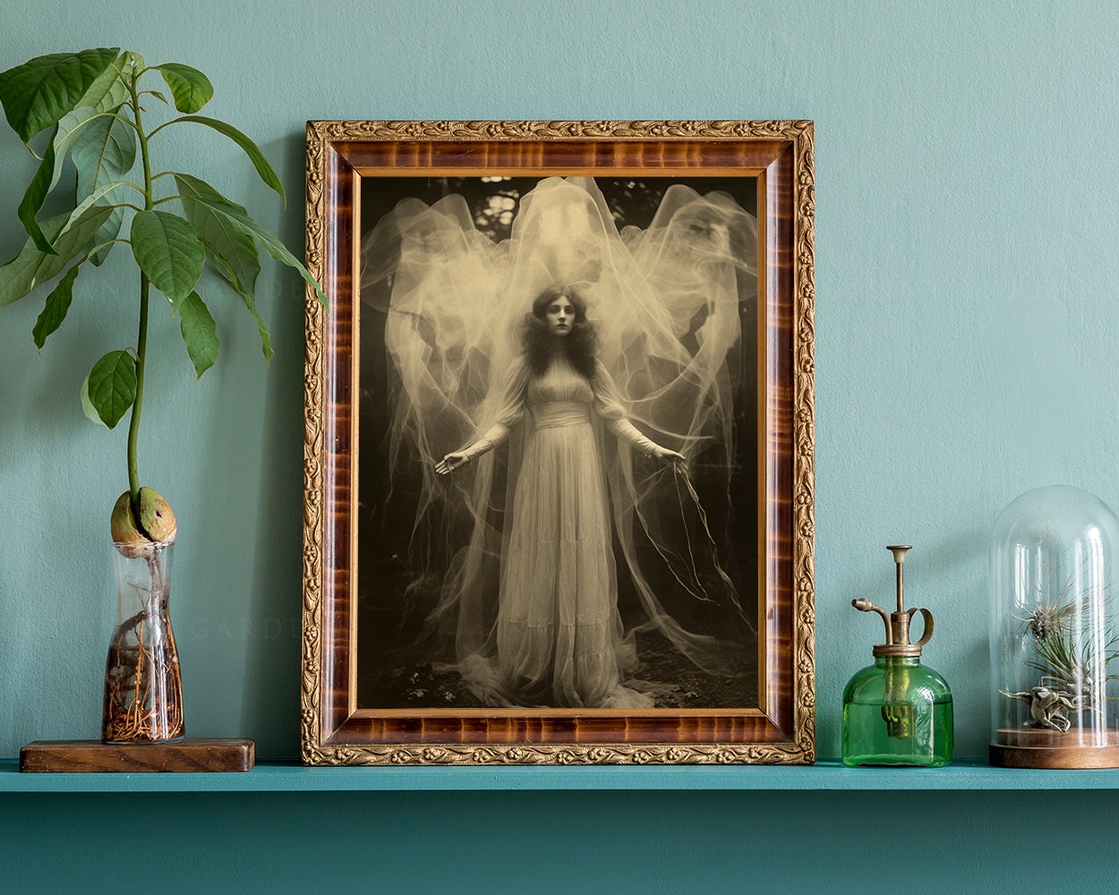 Victorian Haunted Woman, Ectoplasm, Spiritual Medium, Apparition ...