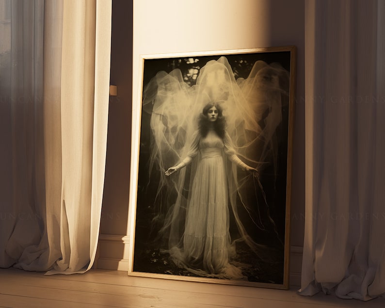 Victorian Haunted Woman, Ectoplasm, Spiritual Medium, Apparition ...