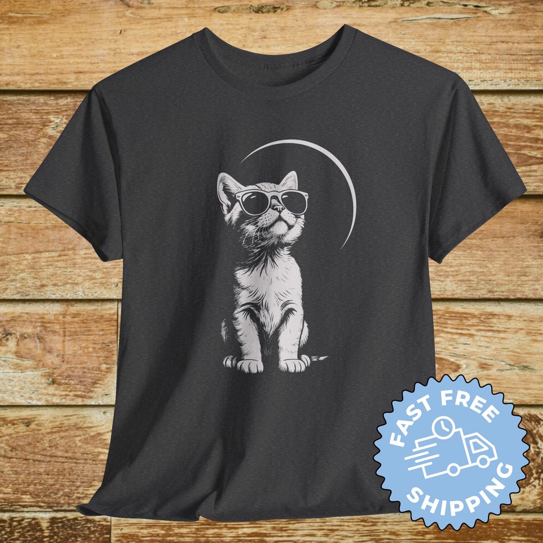 Oddly Specific Solar Eclipse Cat Lover Gift, Cool Kitty Graphic Tee ...