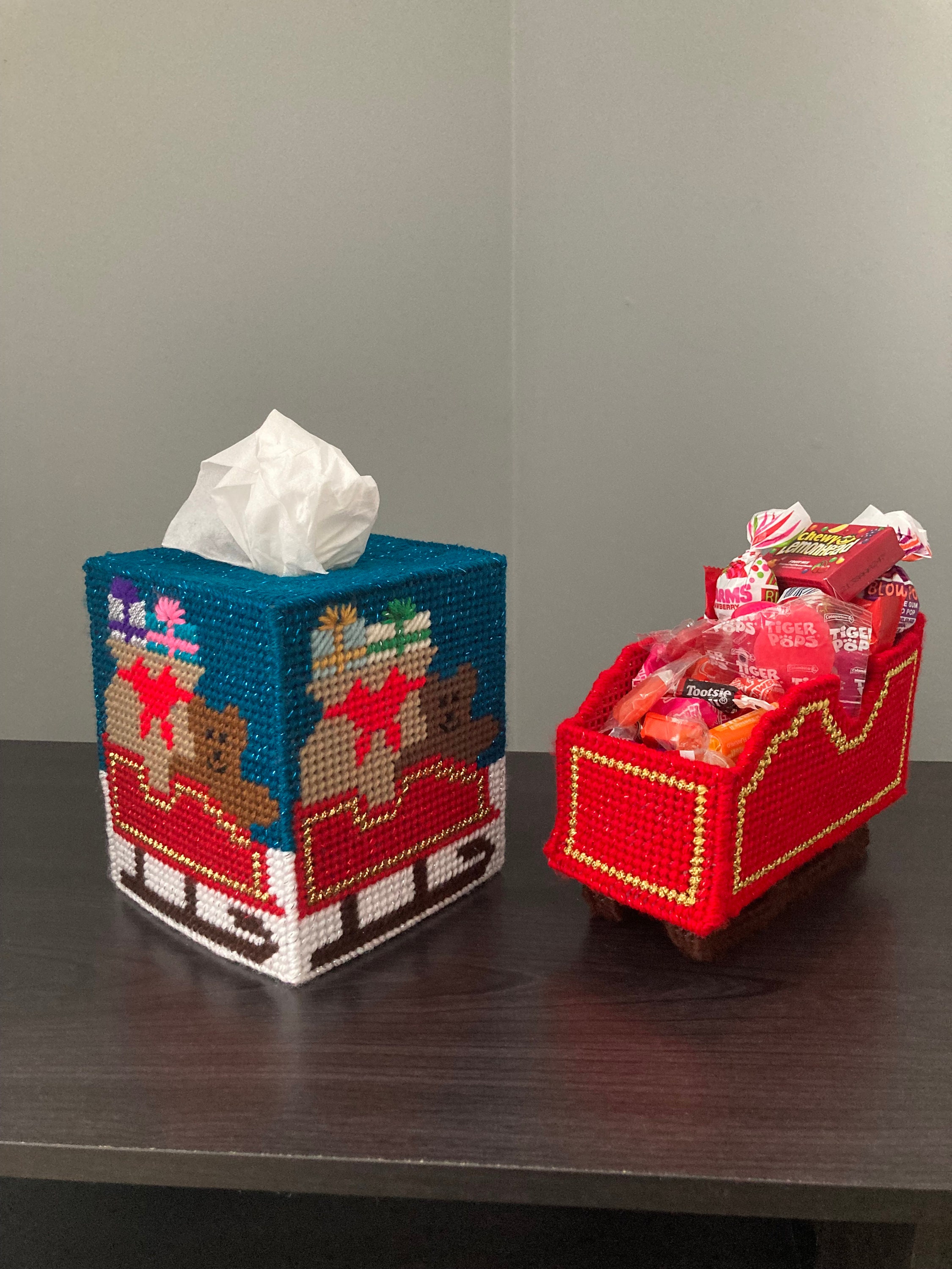 Santa's Sleigh Plastic Canvas Candy Dish and Matching Tissue Box Cover ...