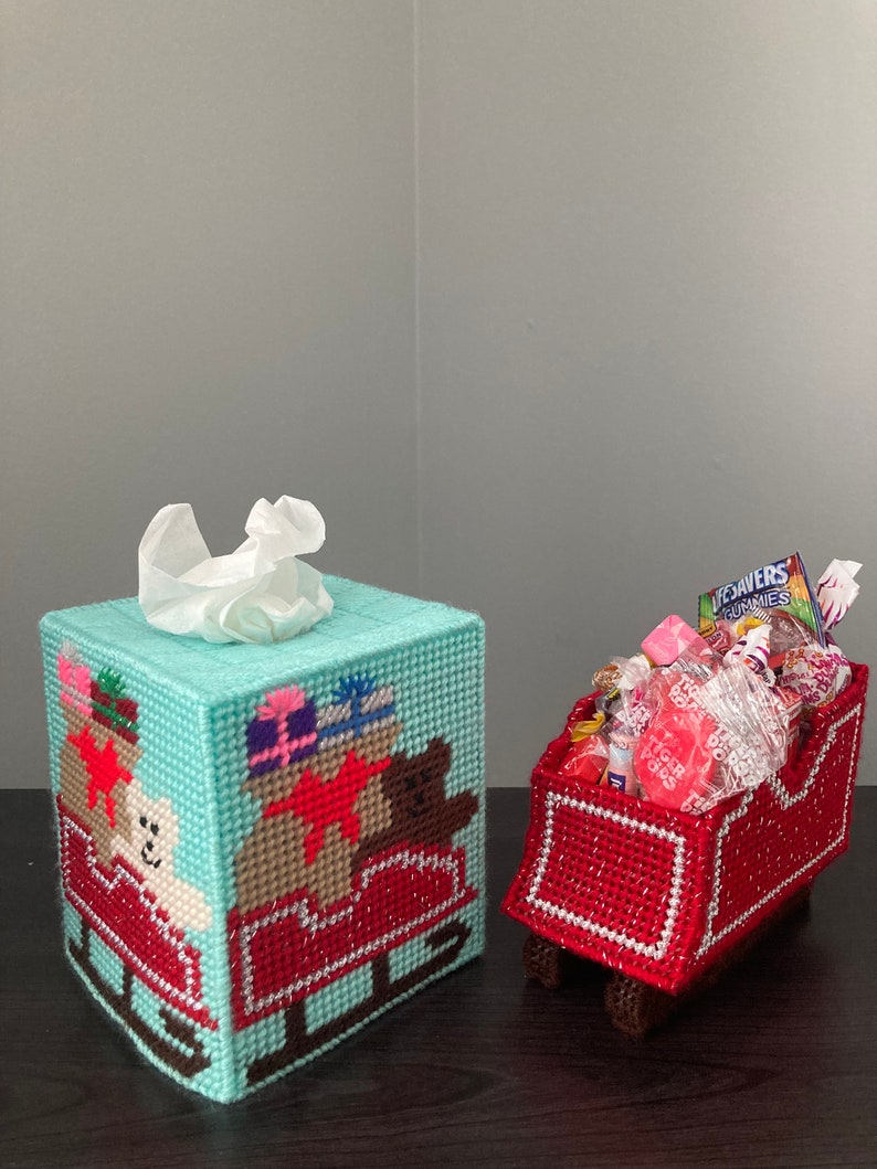 Santa's Sleigh Plastic Canvas Candy Dish and Matching Tissue Box Cover ...