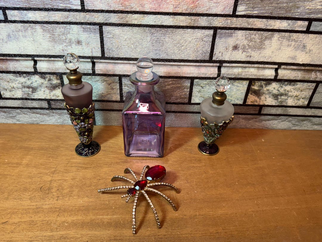 Vintage Glass Perfume Parfume Bottle LOT W Applicator, Free Daily ...