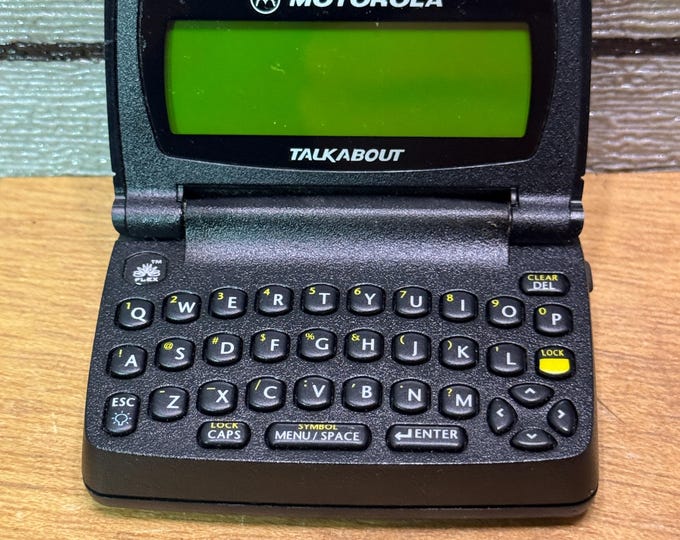 Motorola "talkabout" Full Keyboard Pager 2 Way A06pkb5806aa, Free ...