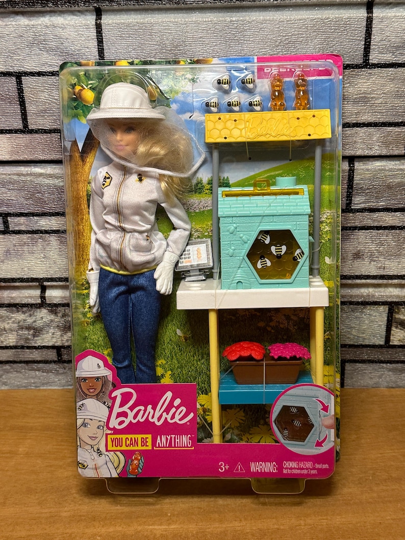 Barbie You Can Be Anything Beekeeper Blonde Doll W Outdoor Work Station ...