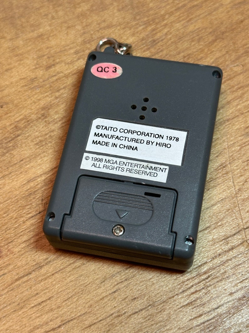 Radio Shack Mini Game Keychain Space Invaders, by Tandy and Taito ...