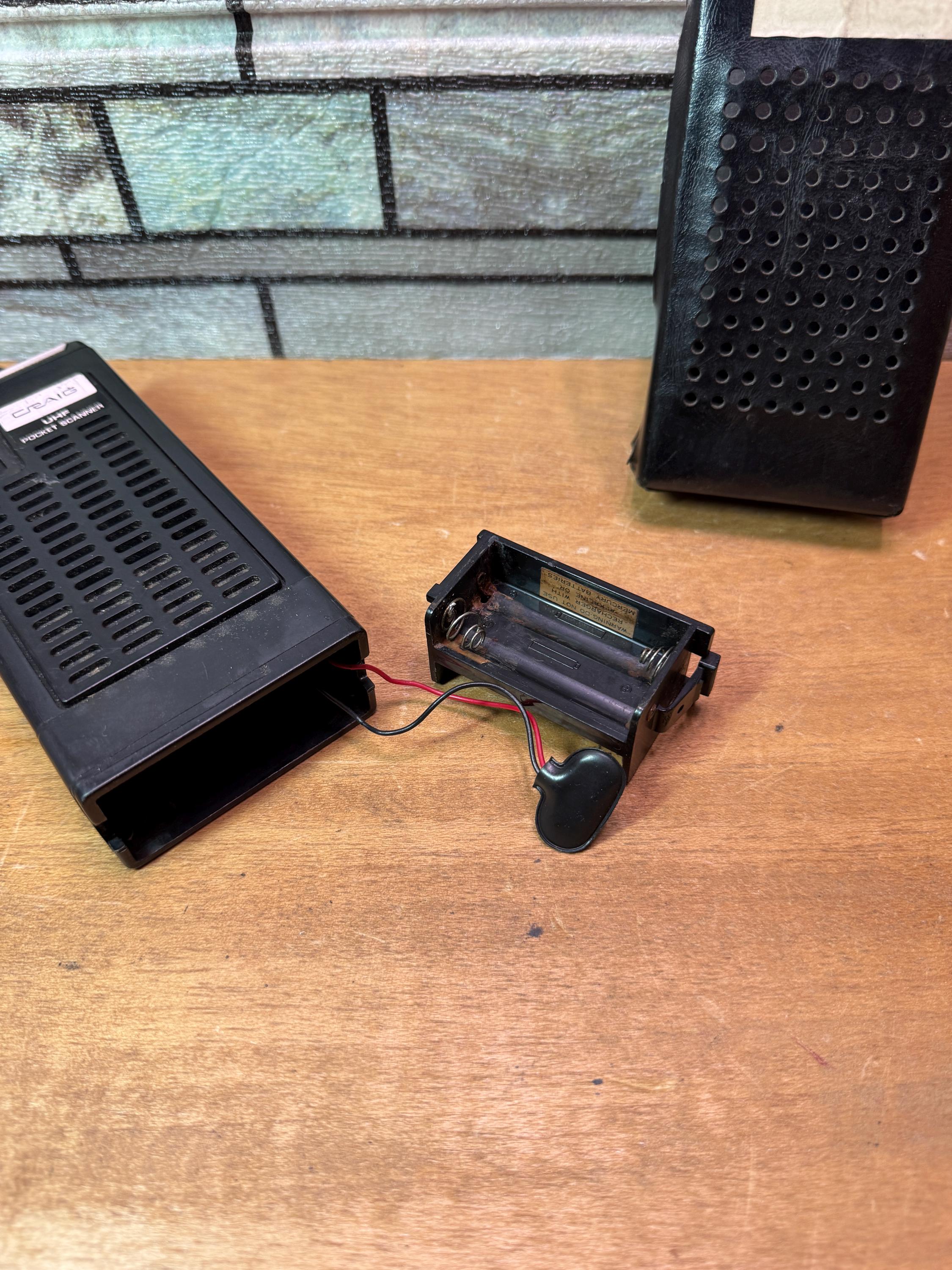 Vintage Craig UHF 4-channel Pocket Scanner With HPD Police Case ...