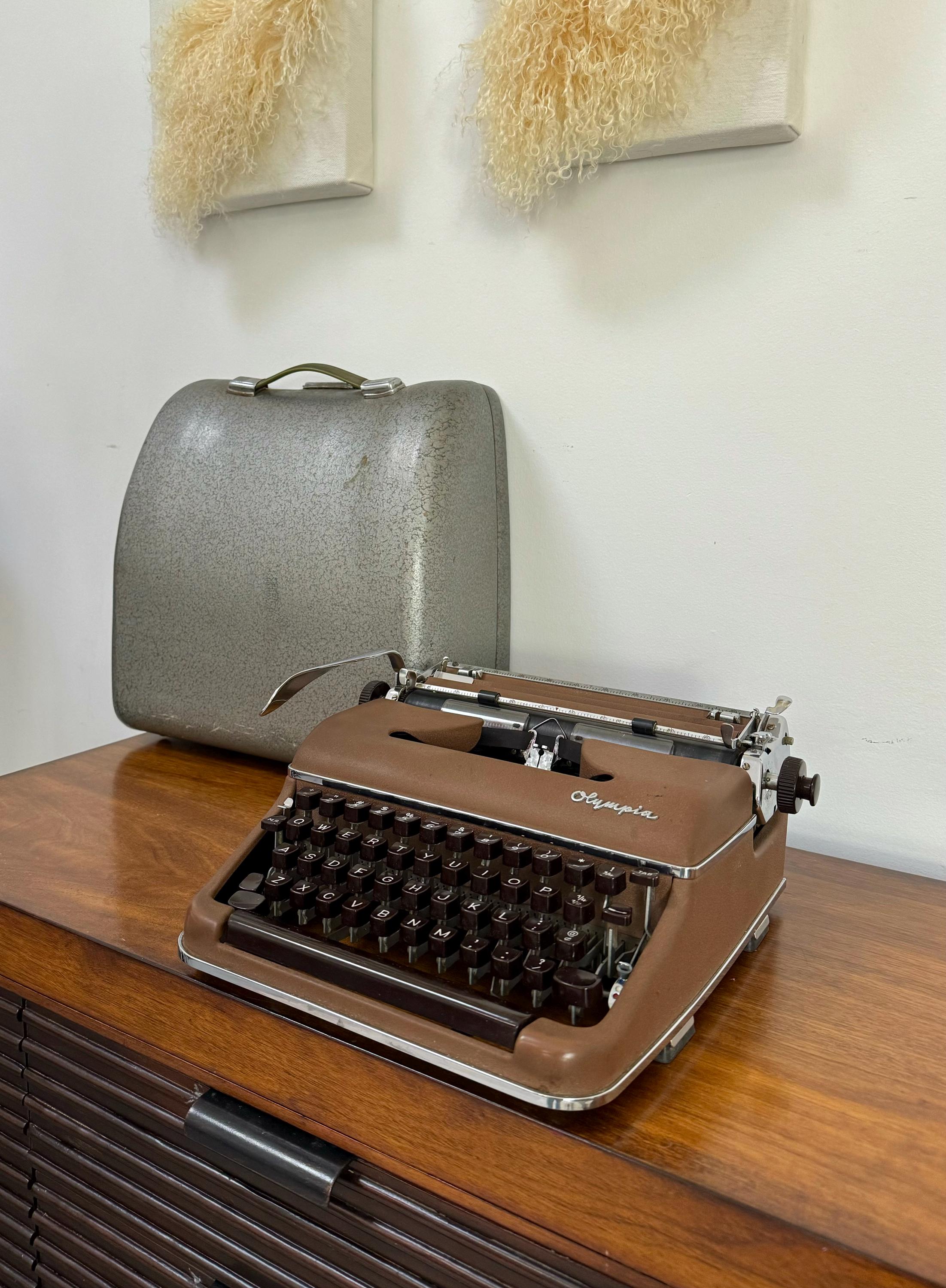 Beautiful Olympia 1950s TYPEWRITER Working Made in Germany - Etsy