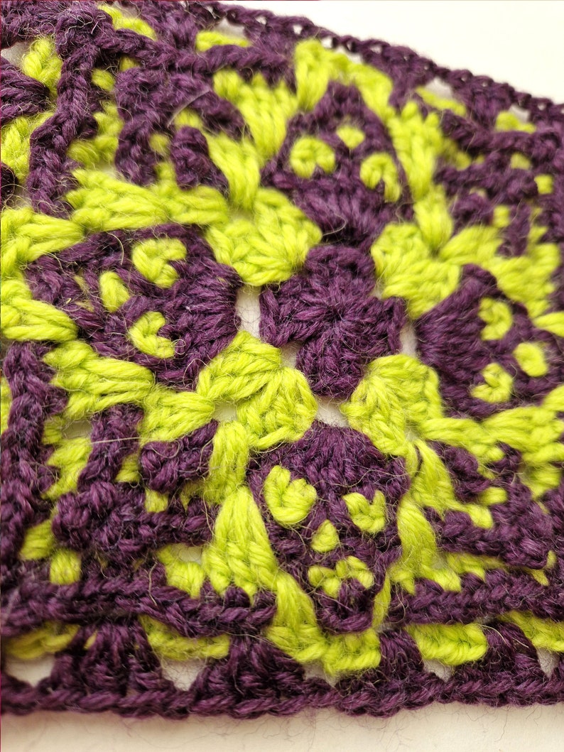 Skull Yard Granny Square Crochet Pattern - Spooky Gothic Skull & Bones ...