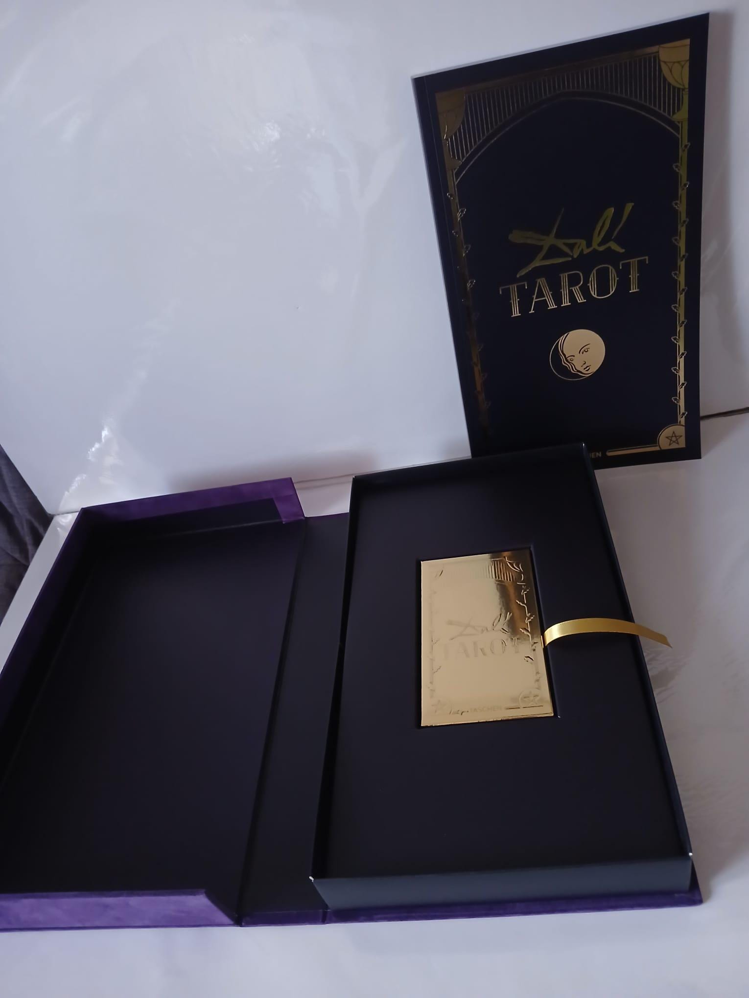 Rare Salvador Dalí Tarot Card Deck - Sealed and Original - Etsy