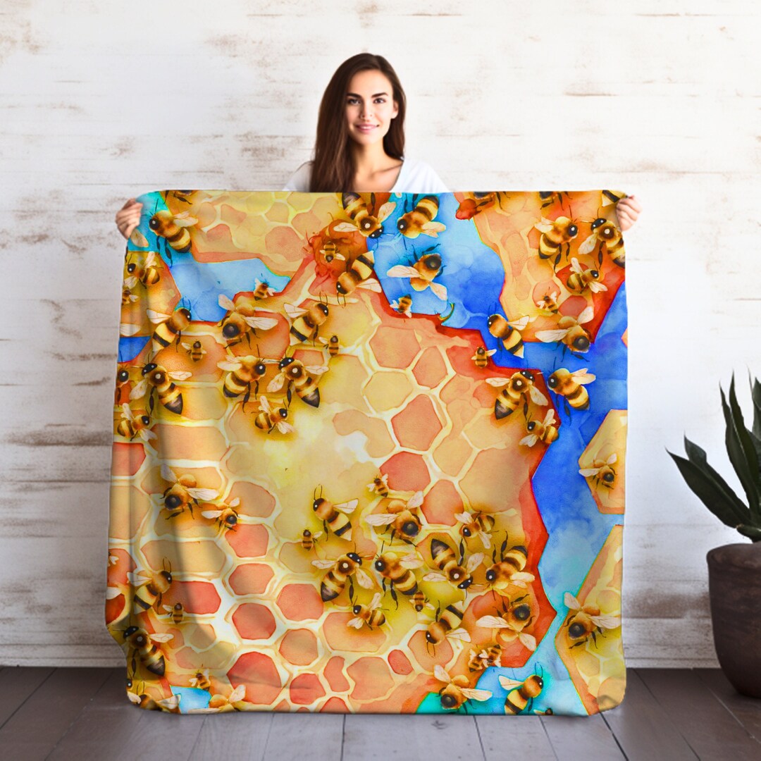 Cottagecore Honeycomb and Bees Blanket Gift for Friends of Bees, Gift for Insect Lover, World of ...
