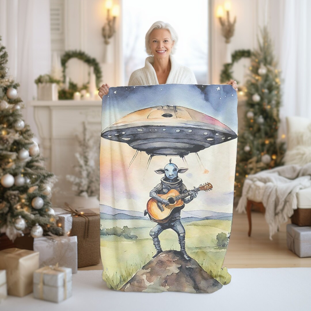 UFO Cow Guitarist Blanket, Weird Gift for Friends, Cow Lovers or ...