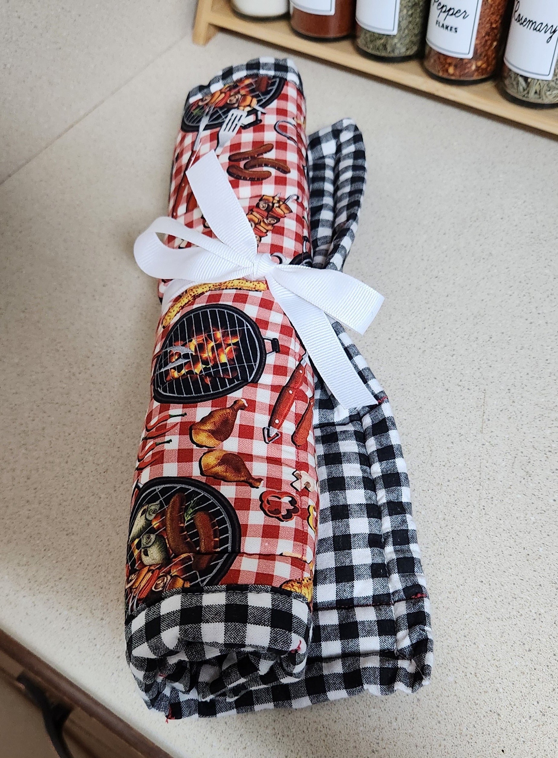 Oversized Kitchen Hot Pad With BBQ Grills and a Checkered Pattern - Etsy