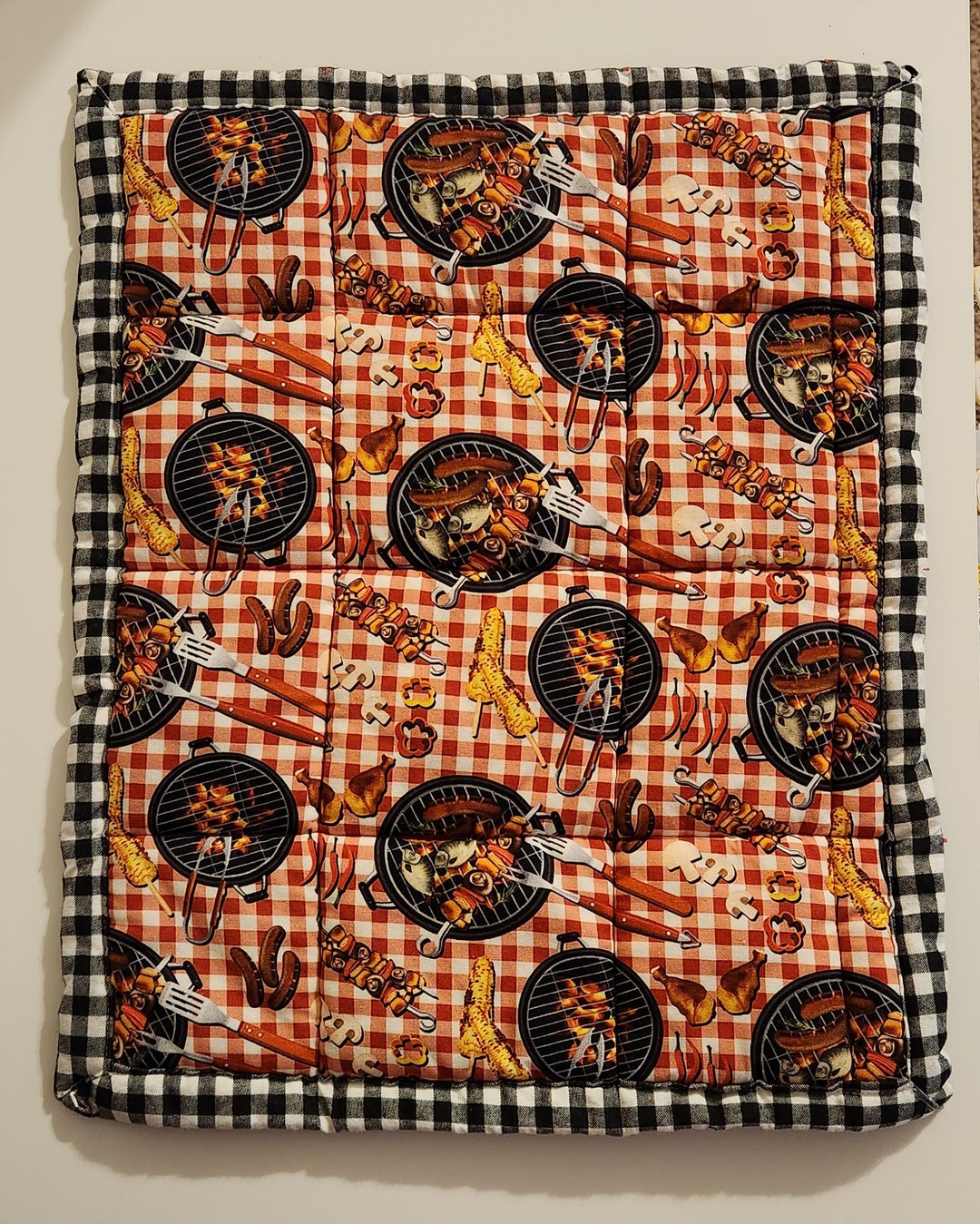 Oversized Kitchen Hot Pad With BBQ Grills and a Checkered Pattern - Etsy