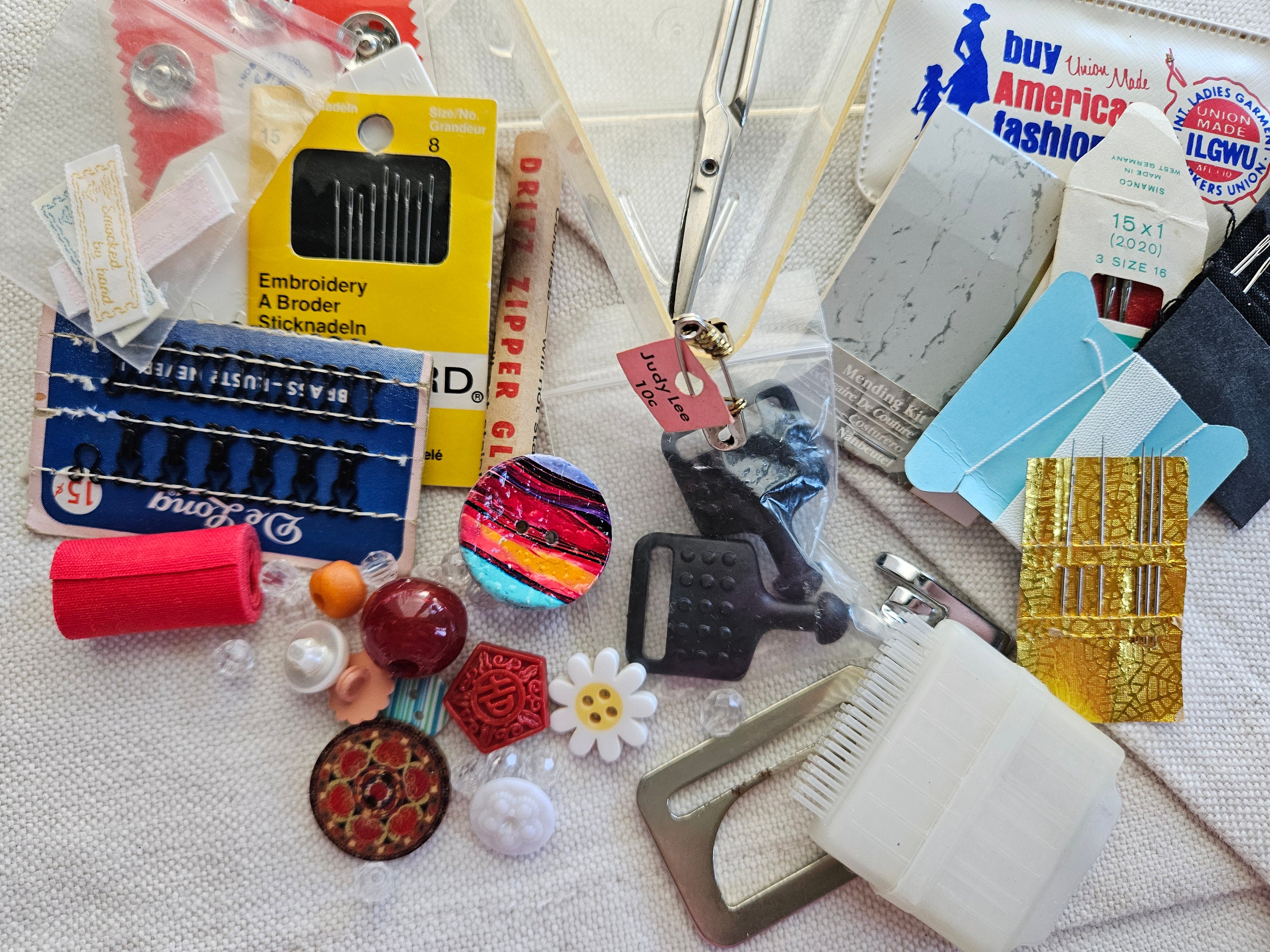 Vintage Sewing Notions/supplies in Old Tins - Etsy