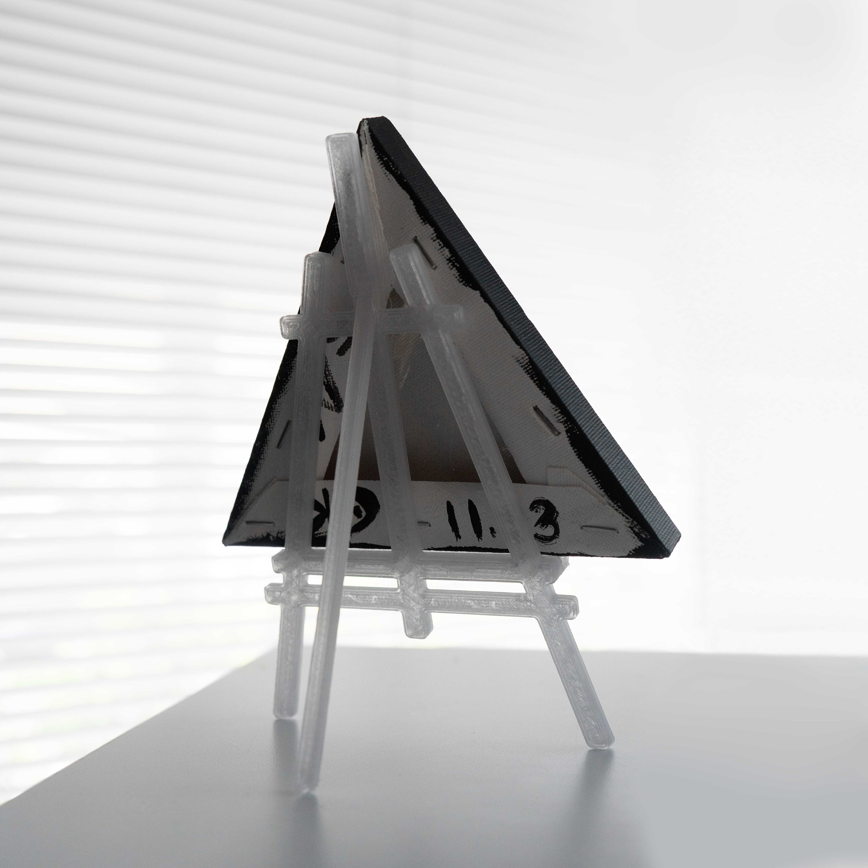 Impossible Object | Optical Illusion | Penrose Triangle | Geometric ...