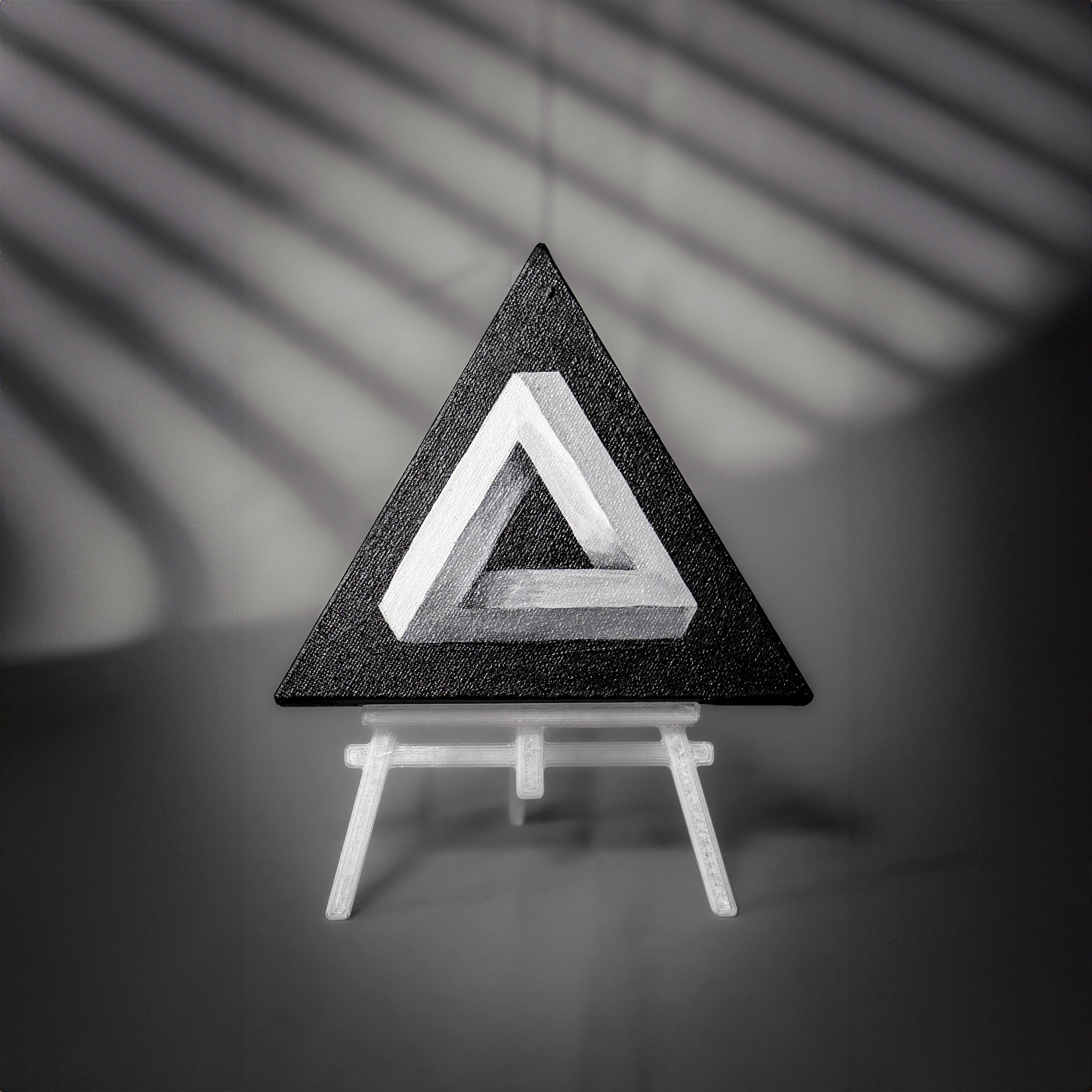 Impossible Object | Optical Illusion | Penrose Triangle | Geometric ...