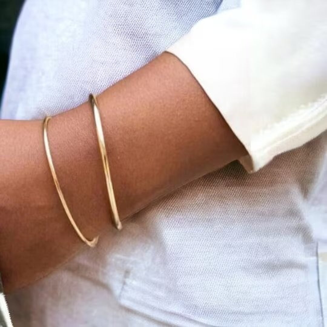 Small 18k Gold Bangles for Women, Classic Gold Bangle Bracelet, 18k ...