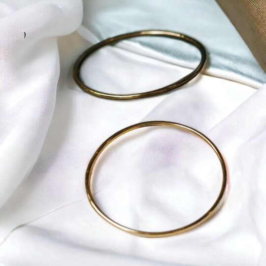 Small 18k Gold Bangles for Women, Classic Gold Bangle Bracelet, 18k ...