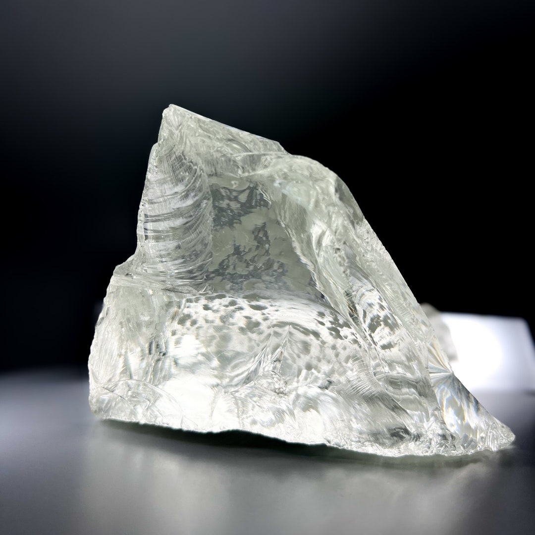 Andara Crystal in Clear White Color With Unique Bubbles Inside. 1176 ...