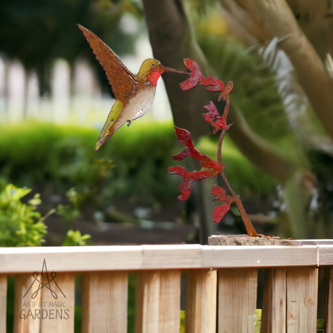 Colourful Metal Birds Garden Decoration, Rusty Metal Bird Garden Stake ...