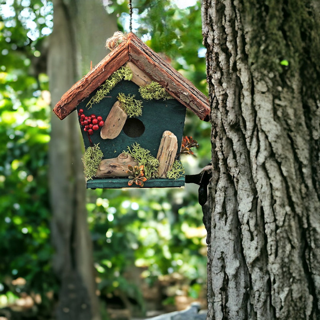 Creative Handmade Bird Houses, Natural Wooden Bird House Garden Decor ...