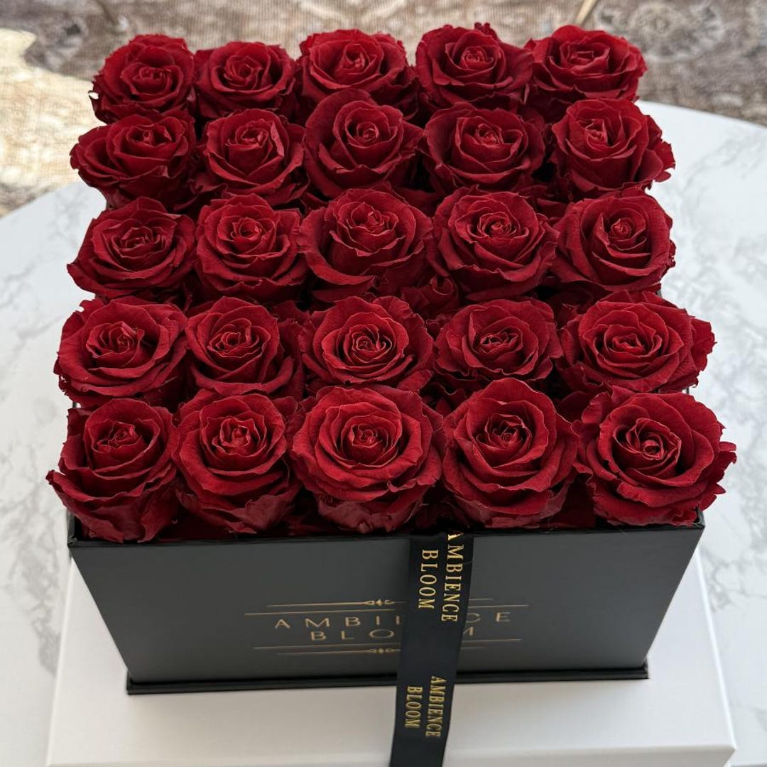 Red Luxury Preserved Roses, Oud Scented Flowers, Gift for Fiancé ...