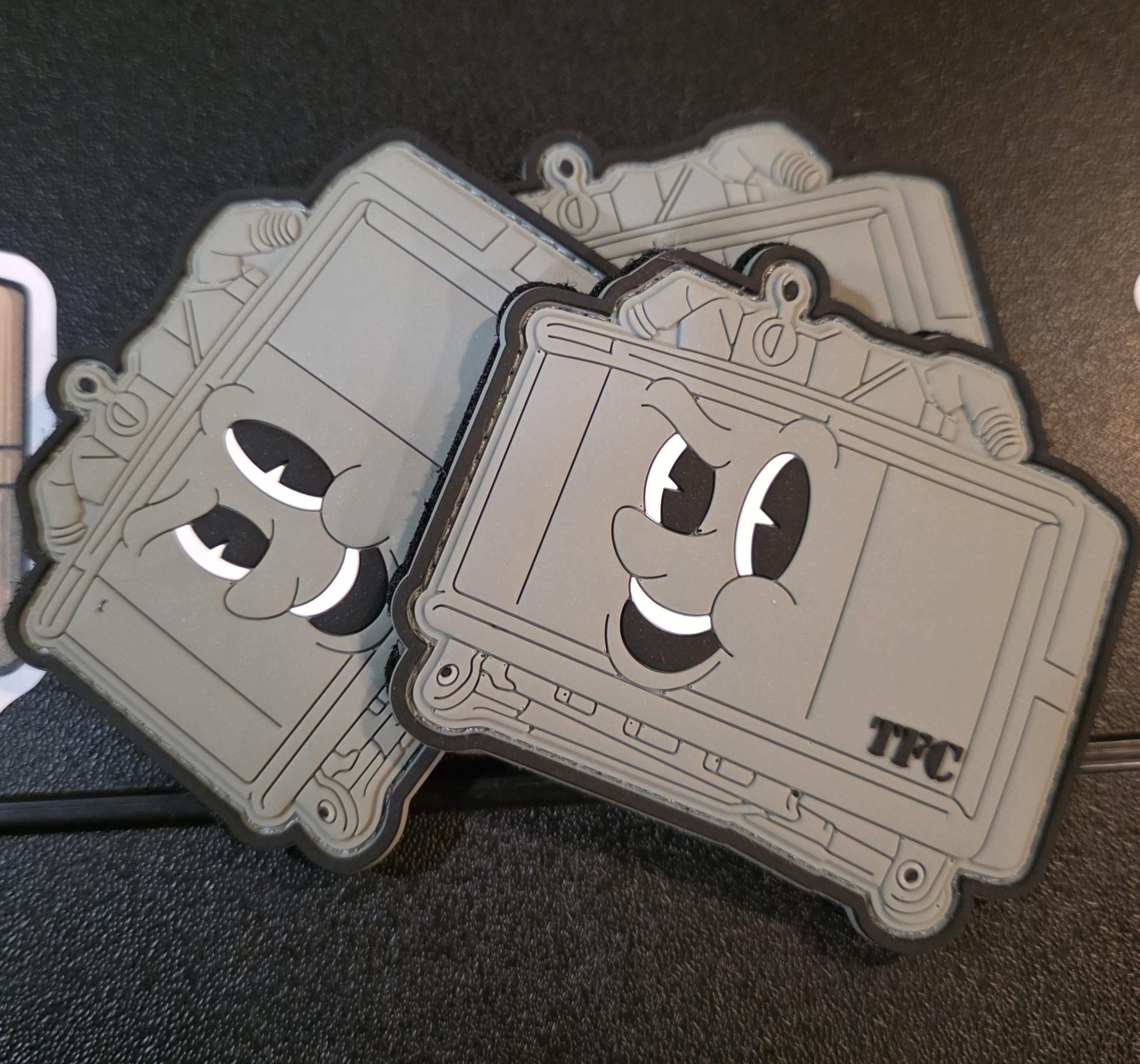 Claymore PVC Patch – Smiling Rubber Hose Face – Green or Tan Morale ...